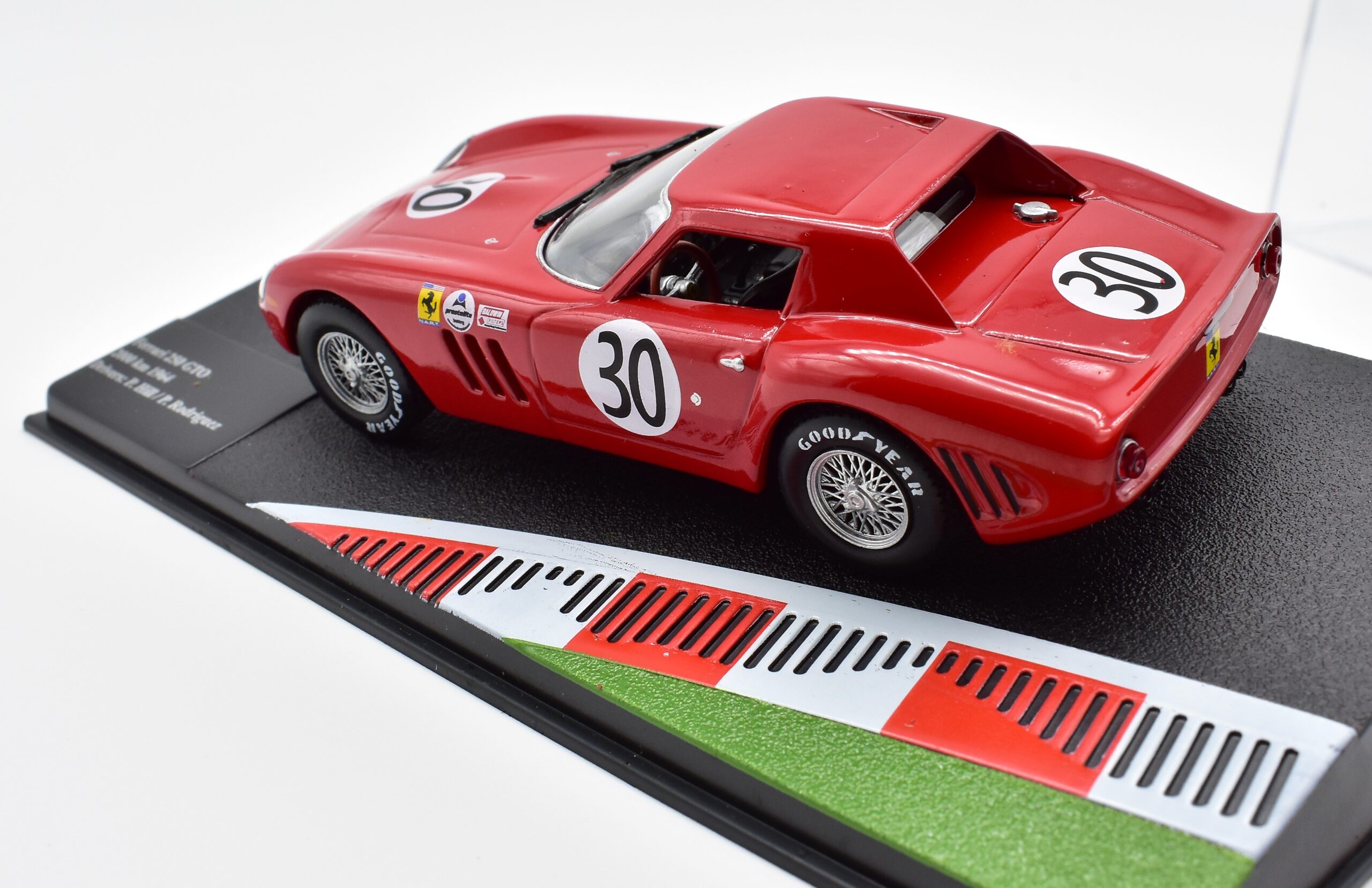 Modellino auto Ferrari 250 GTO racing collection 1:43 ixo diecast ...