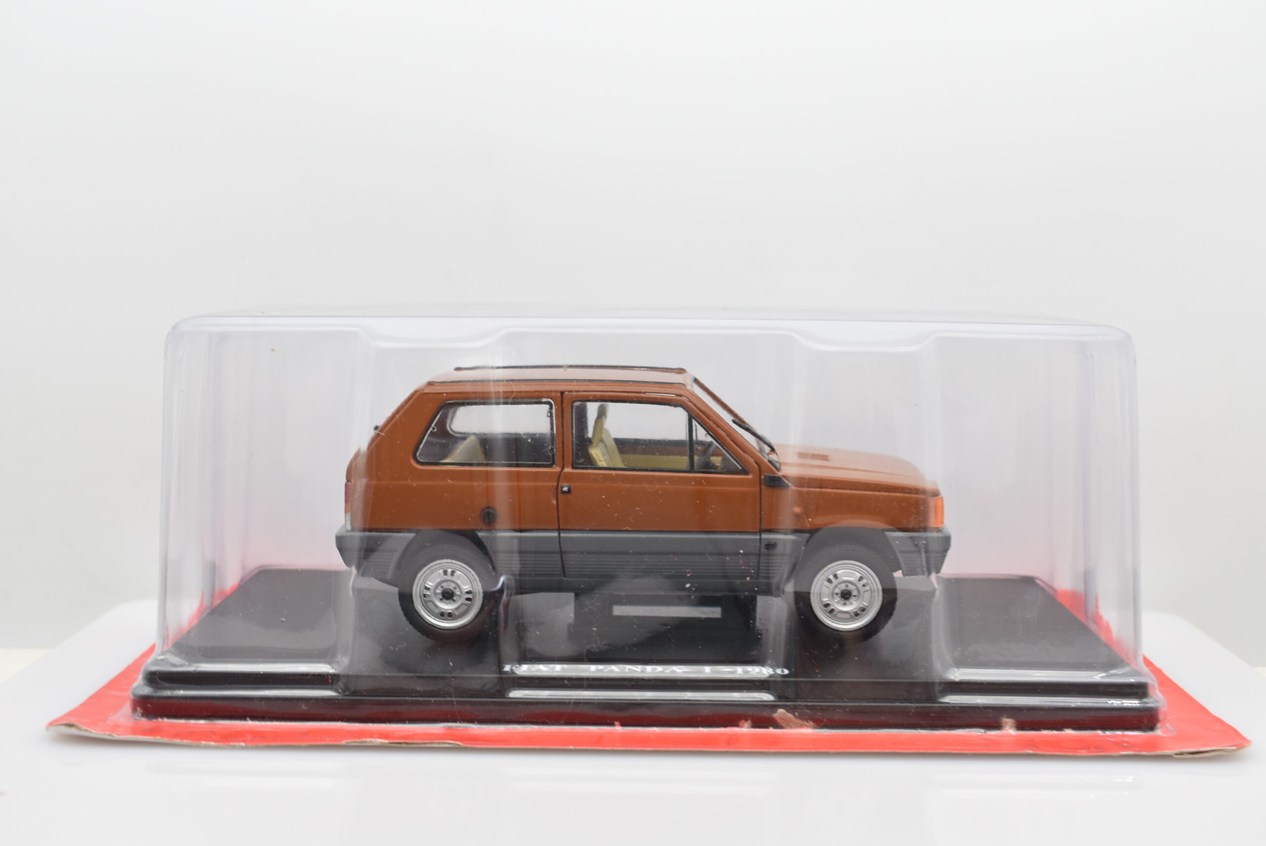 Modellino auto scala 1:24 FIAT PANDA diecast collezione modellismo ...
