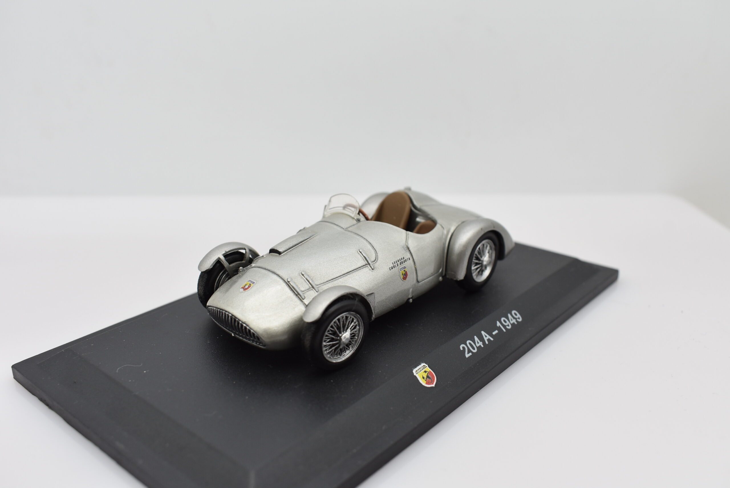 Modellino auto ABARTH 204 A 1:43 diecast modellismo collezione ixo ...