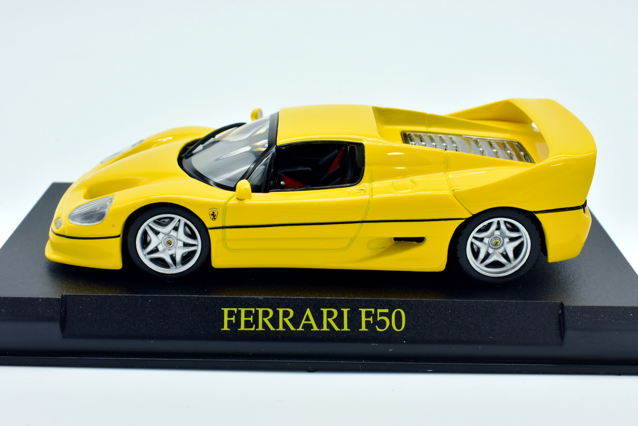 Modellini auto FERRARI F50 scala 1:43 da collezione edicola ixo ...