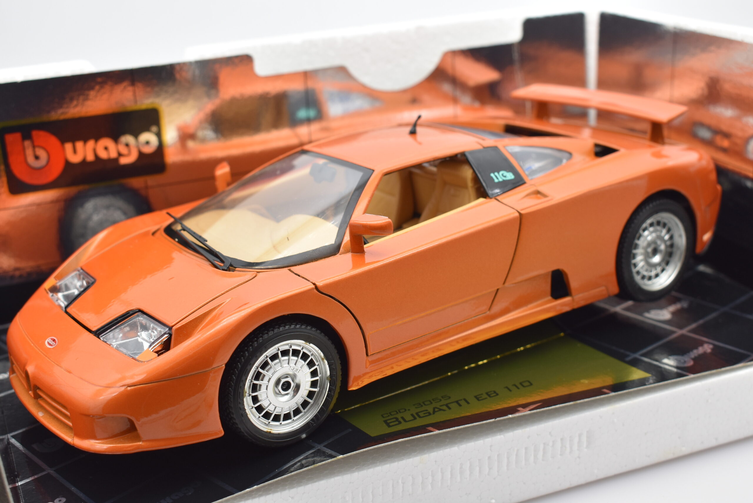 Modellino auto BUGATTI EB 110 scala 1:18 Burago diecast modellismo da ...