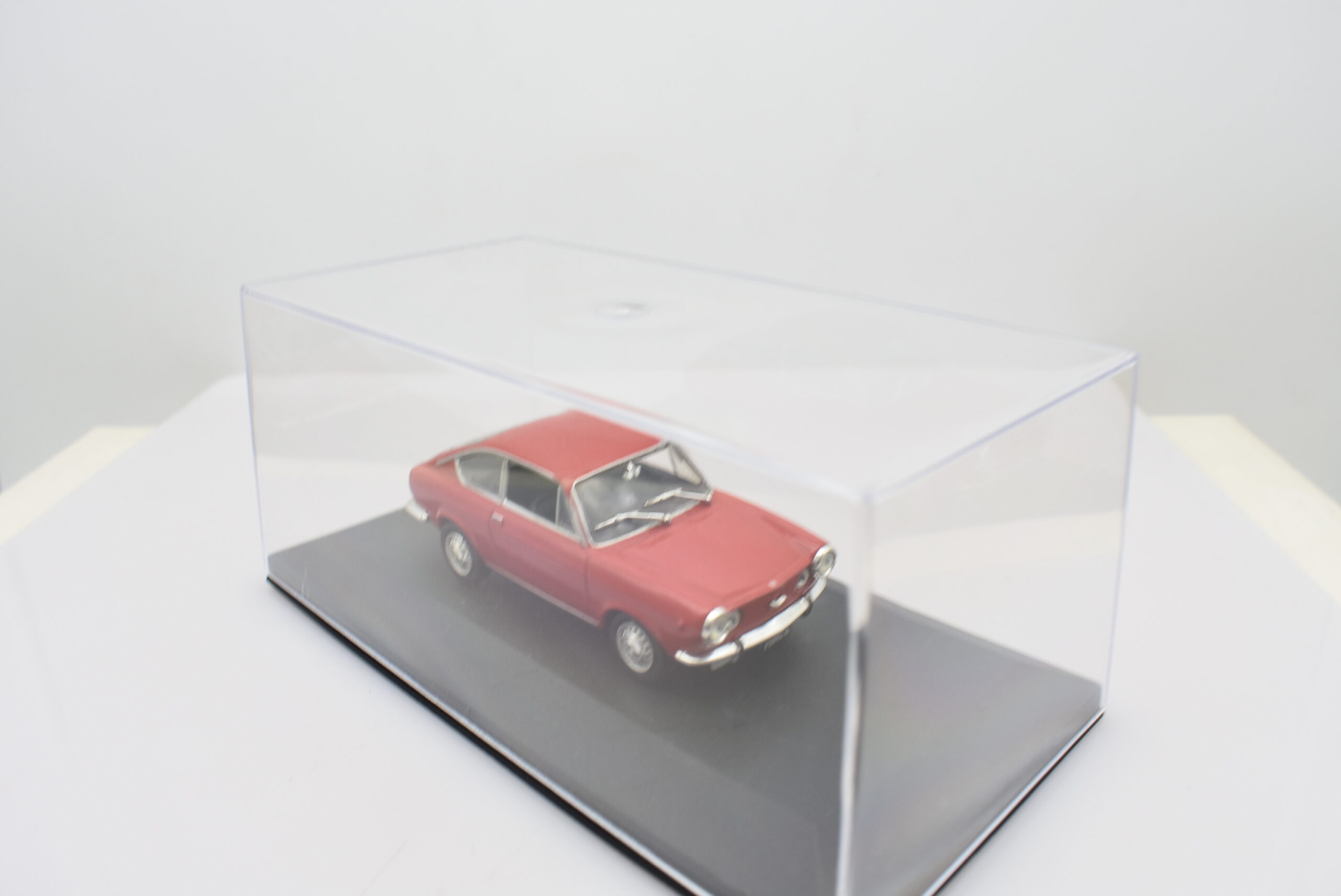 Modellini auto da collezione scala 1:43 FIAT 850 SPORT COUPE diecast ...