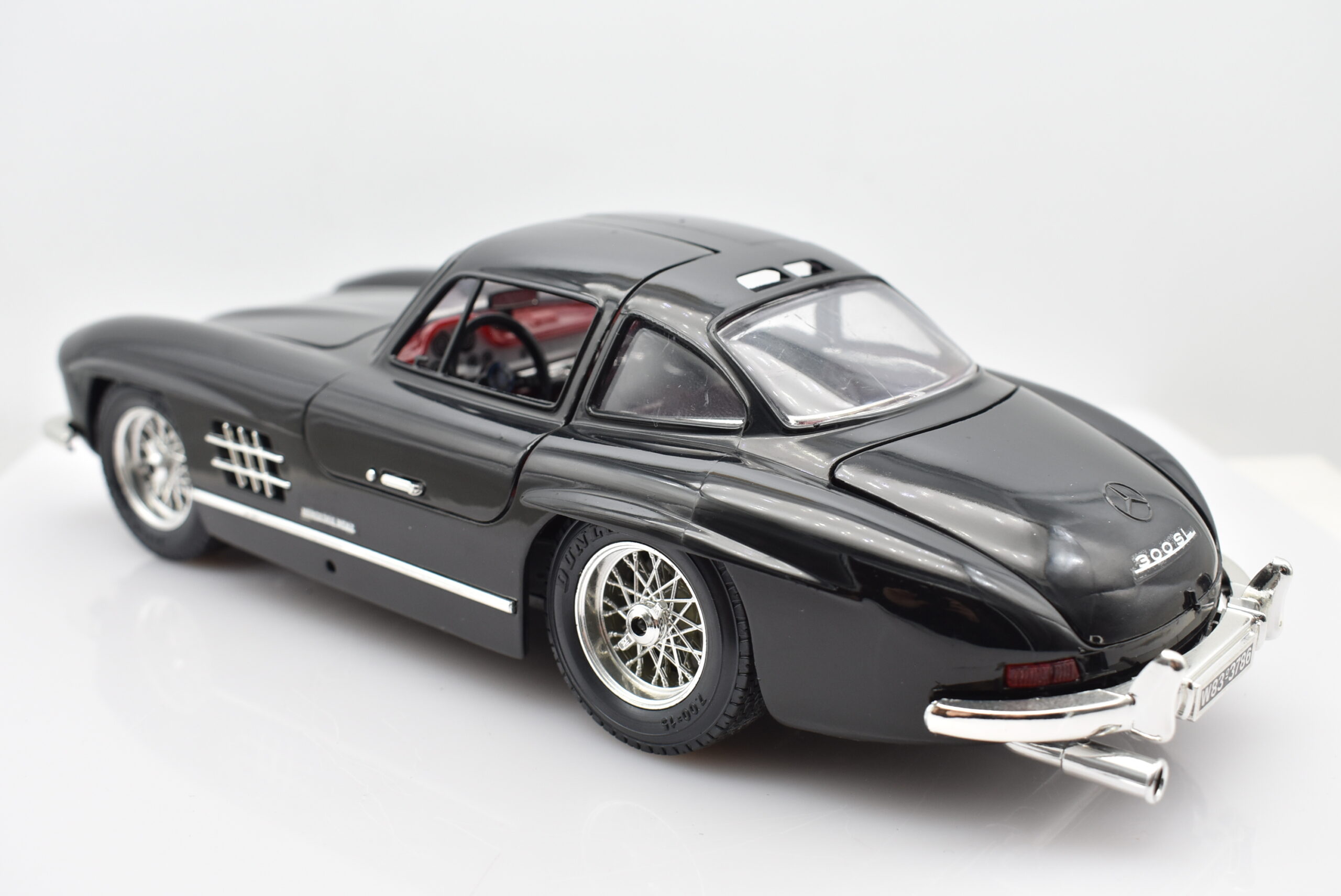 Modellino auto scala 1:18 MERCEDES BENZ 300 SL Burago modellismo da ...