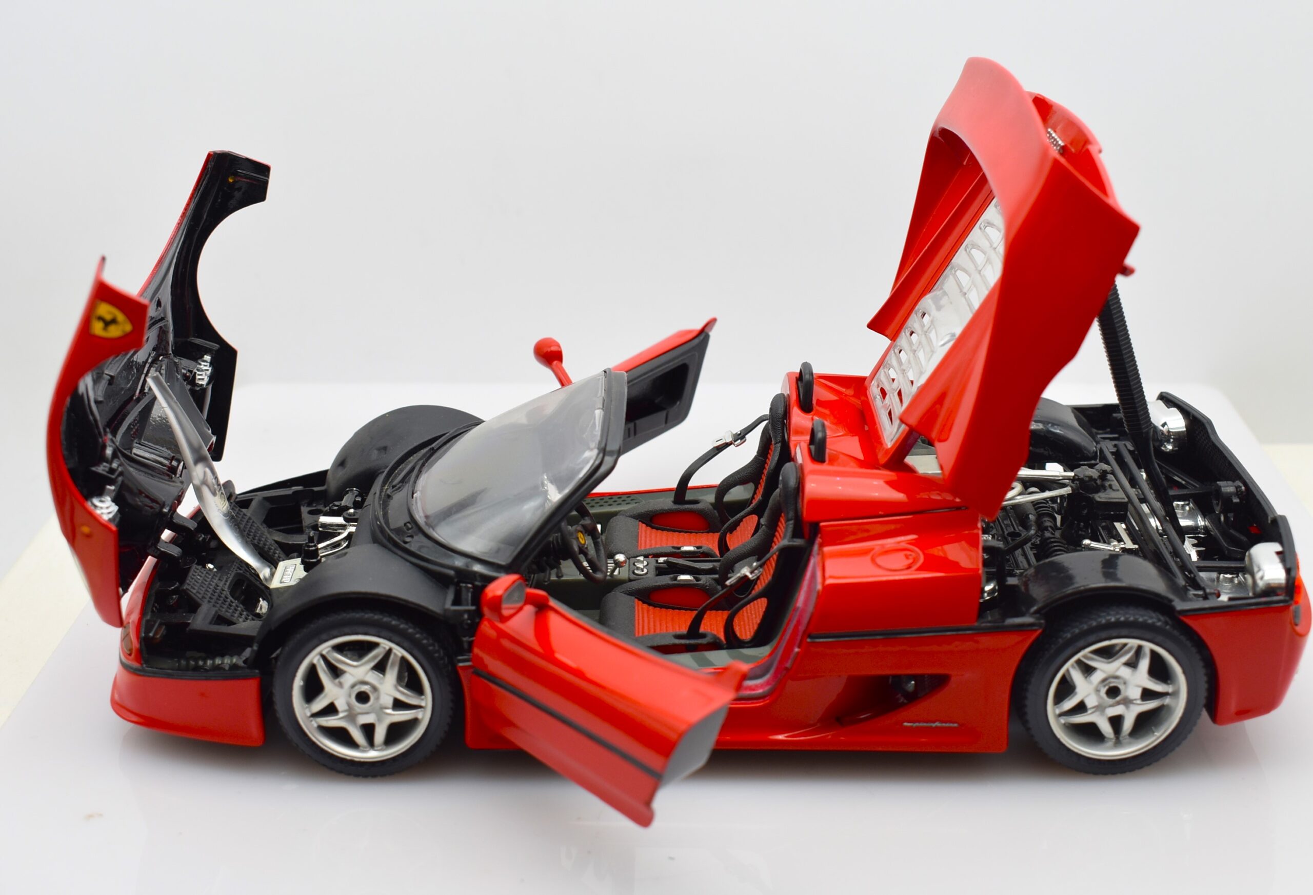 Modellino auto scala 1:18 FERRARI F50 Burago modellismo da collezione ...