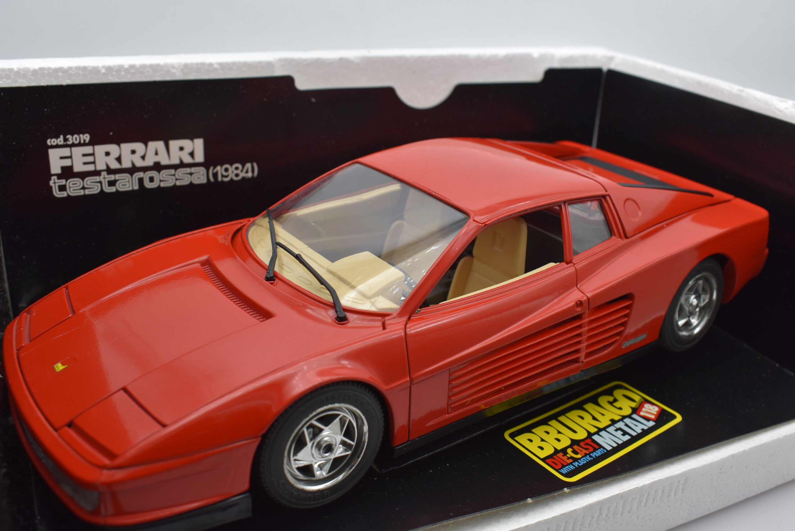 Modellino auto scala 1:18 Ferrari testarossa diecast modellismo ...