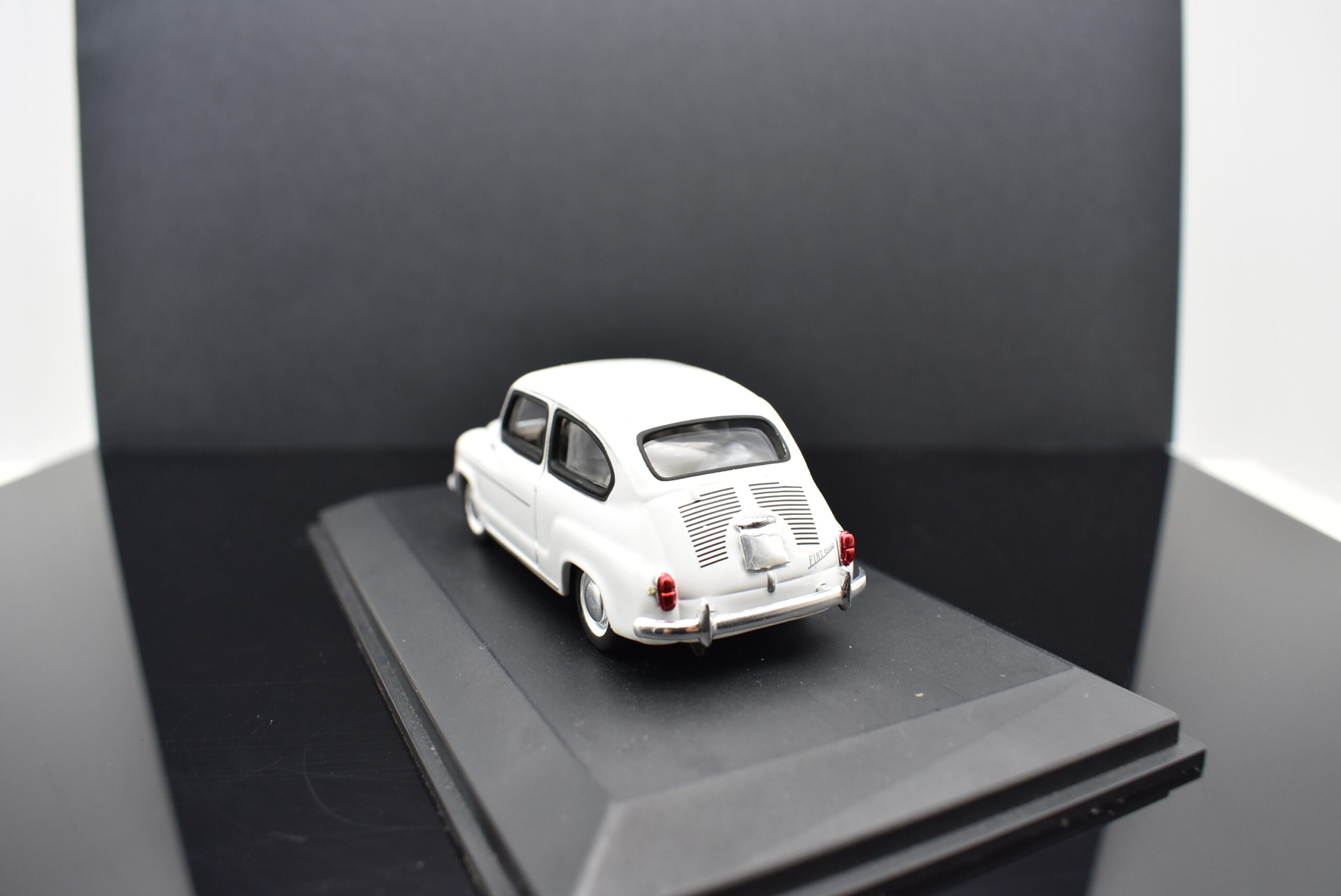Modellini auto da collezione scala 1:43 FIAT 600 D diecast modellismo ...