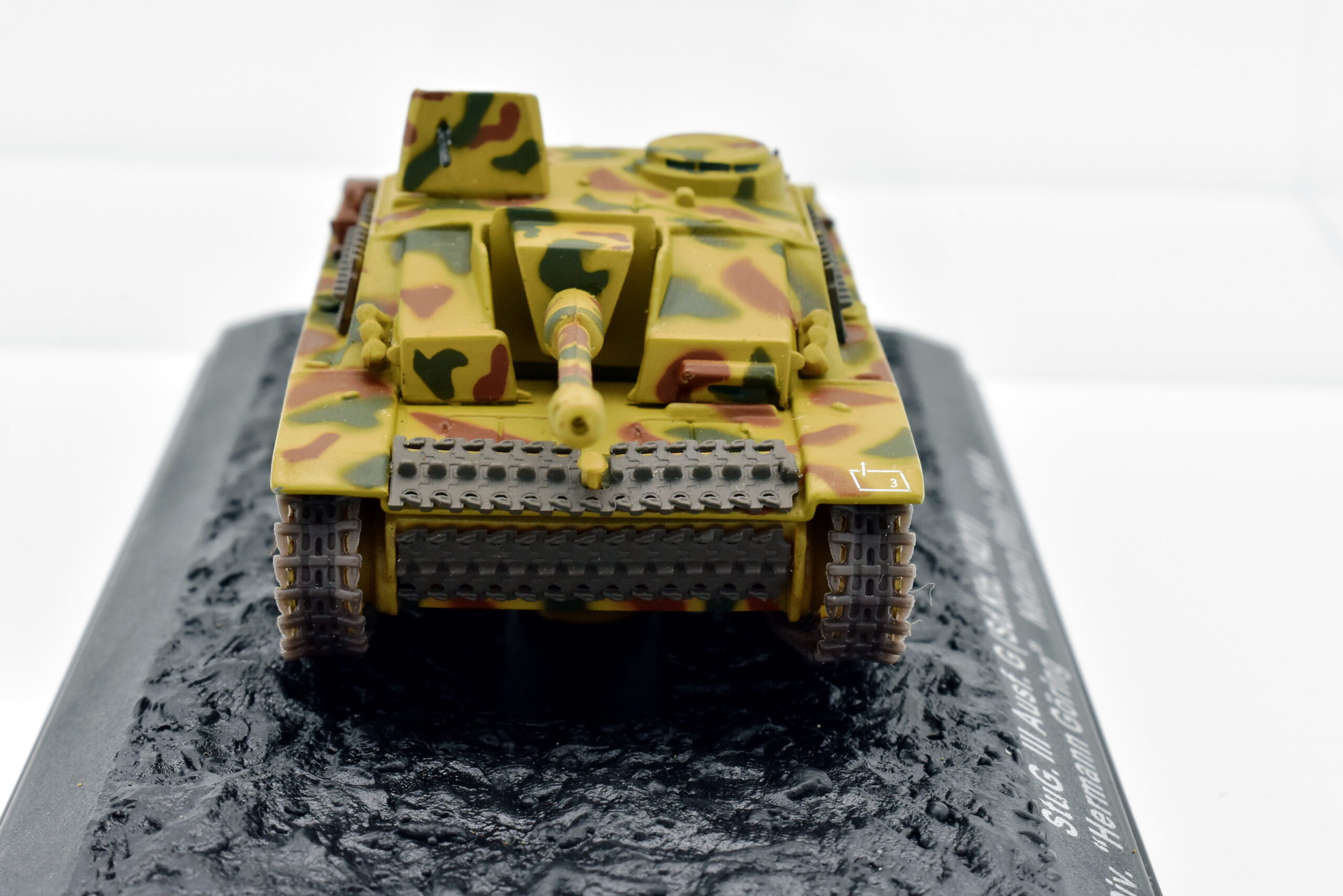 Modellini carri armati tank STUG. III veicoli militari da combattimento collezione - Arcadia ...
