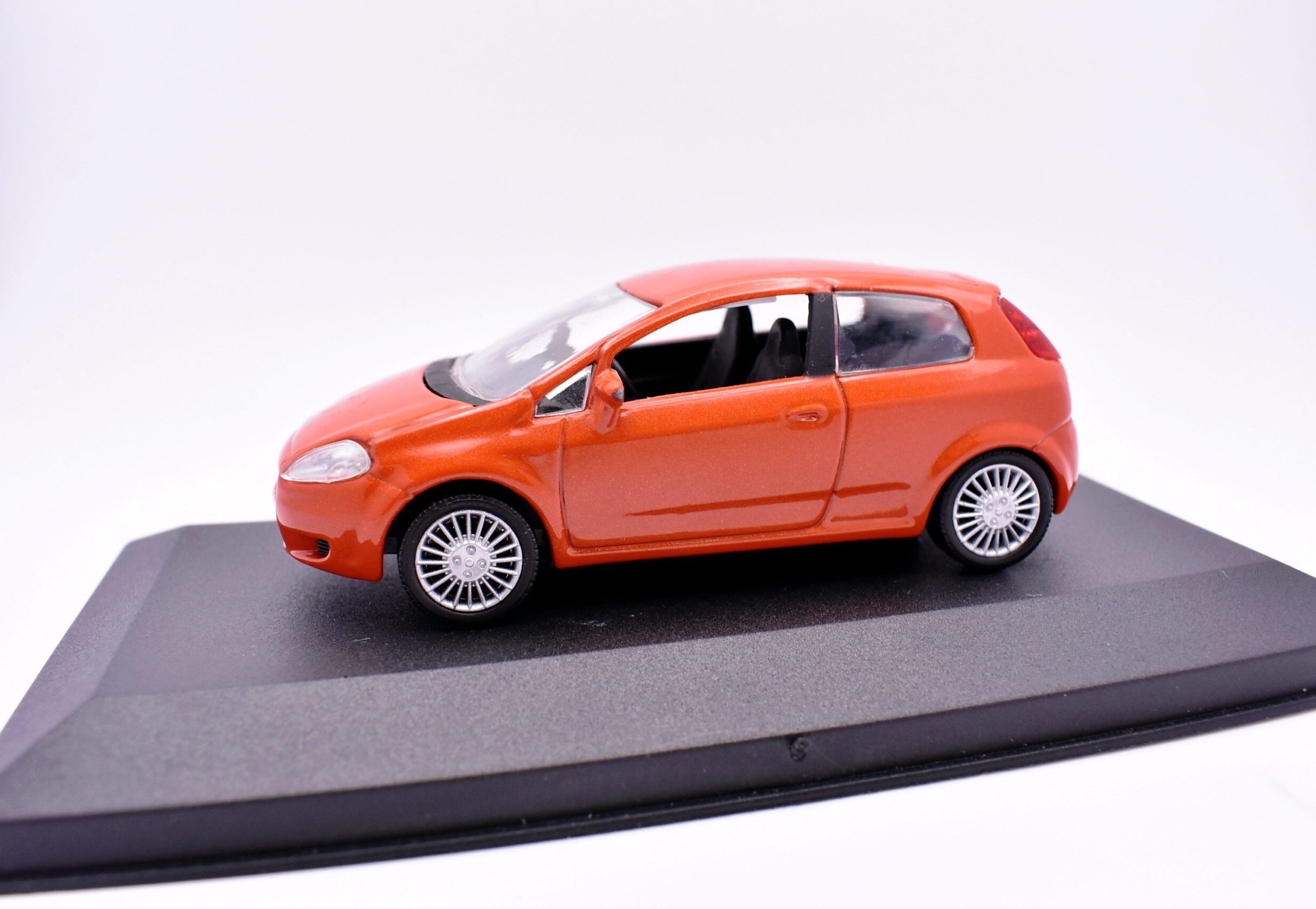 Modellino auto scala 1:43 Fiat grande Punto Norev diecast modellismo ...